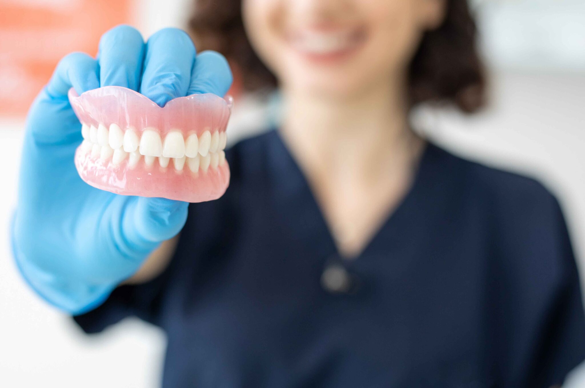 Hoe voorkom je ongemak of pijn bij een nieuwe prothese?